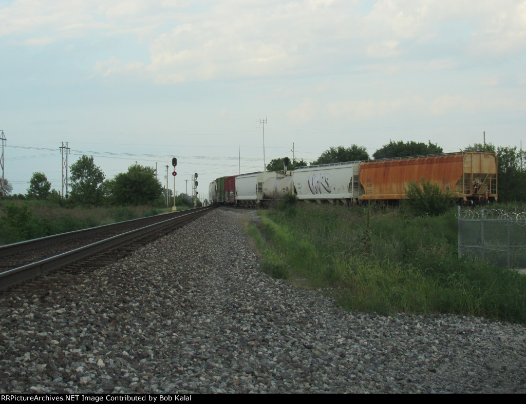 get into Sidney & NS 7655 & UP 7944 taking the connecting track to the NS to head East